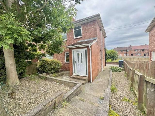 2 bed house for sale