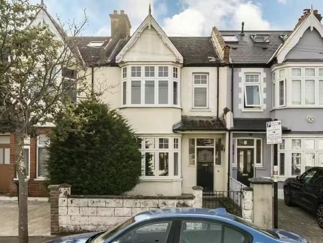 House for sale in Bickersteth Road, London, SW17 Ref 231167