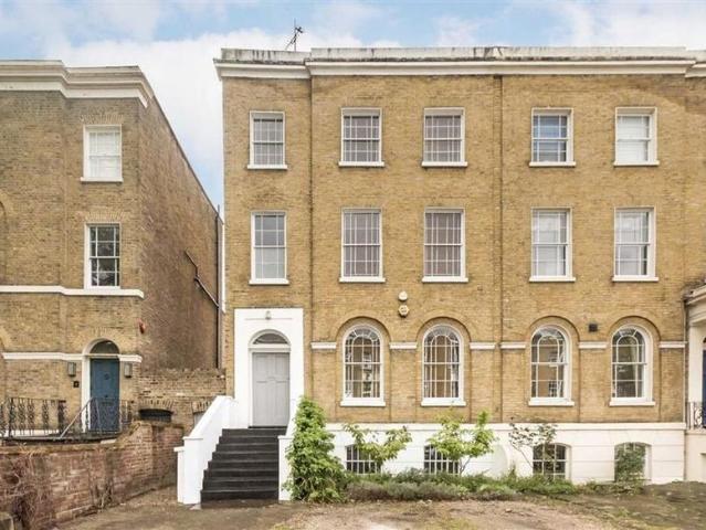 House for sale in Camberwell New Road, London, SE5 Ref 223553