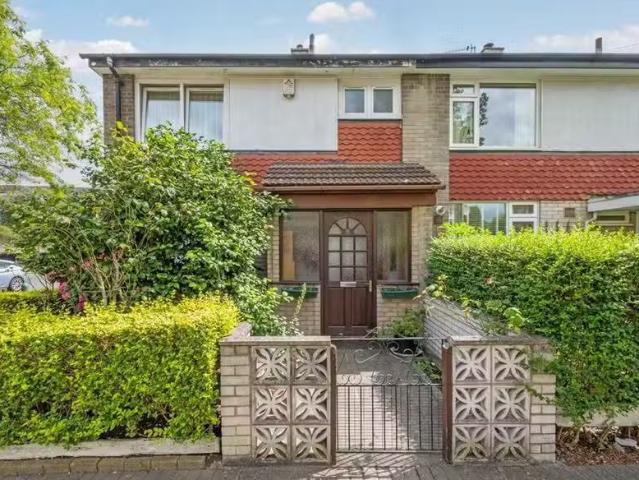 House for sale in Foss Road, London, SW17 Ref 227353