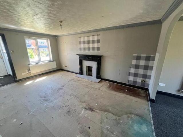 House for sale in Hopefield Way, Bradford, BD5