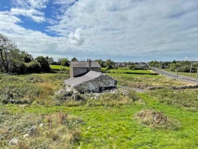 House For Sale In Llanrug, Caernarfon