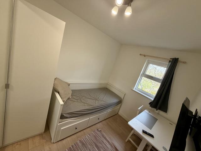 House for rent 193 Hart Road, M14
