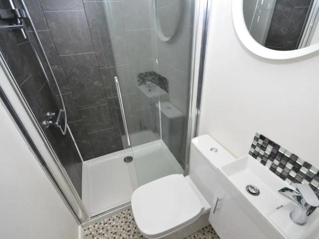 house for rent at 41 Laganvale Street, Stranmillis, Belfast, BT9 5FR, England