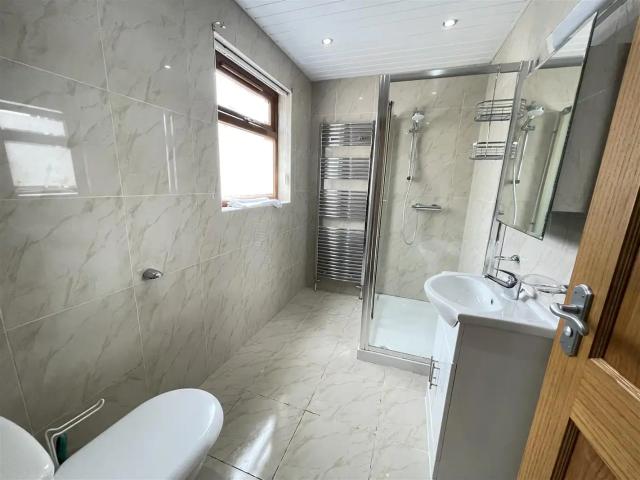 house for rent at 14 Mayfield Street, Belfast, County Antrim, BT9 7HF, England