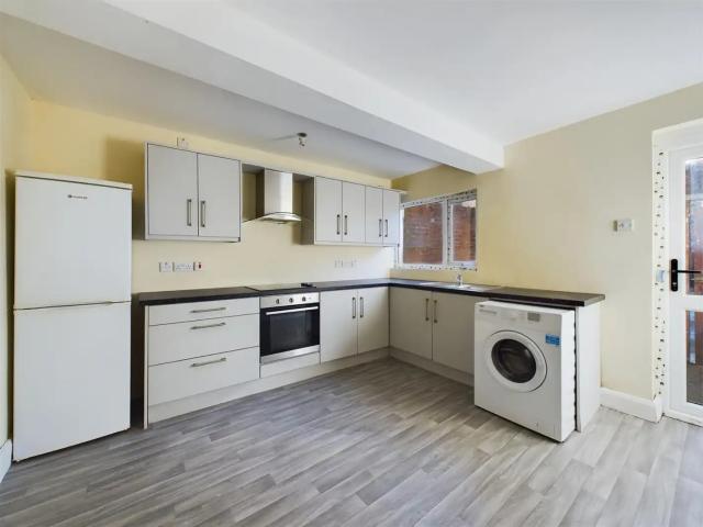 house for rent at 18 Woodvale Street, Belfast, BT13 3DB, England