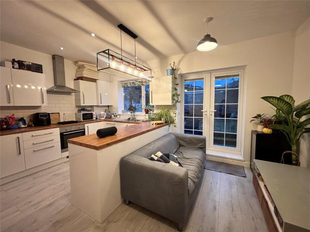 house for rent at 1 Derrick Road, Bristol, Gloucestershire, BS15, UK