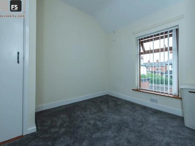 house for rent at 33 Ashley Drive, Lisburn Road, Belfast, Antrim, BT9 7BE, England