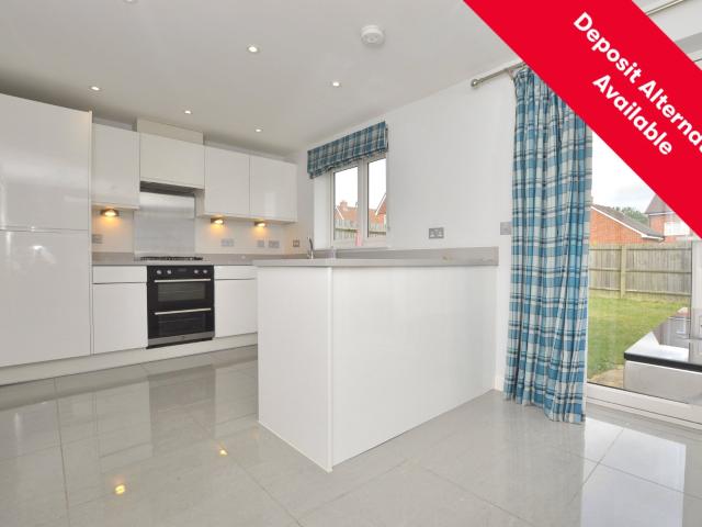 house for rent at Westvale Road, Horley, Surrey, RH6, UK
