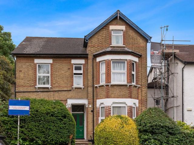 house for rent at Birdhurst Rise, South Croydon