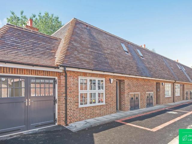 house for rent at Bute Mews, NW11, United_kingdom