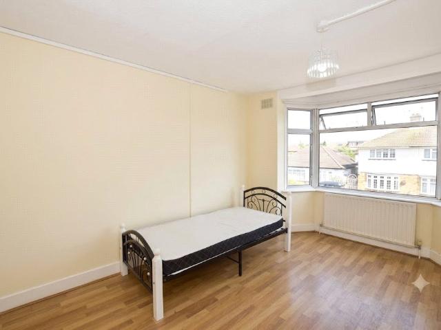 house for rent at Essex Road, Romford, RM7, UK