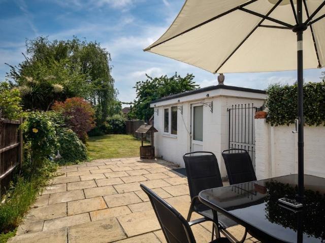 house for rent at Fourth Avenue, Romford, RM7, UK
