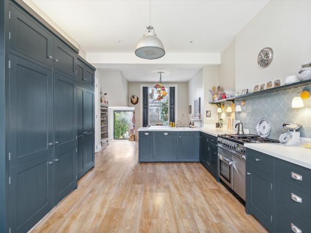 house for rent at house Brussels Road, Battersea, London, SW11