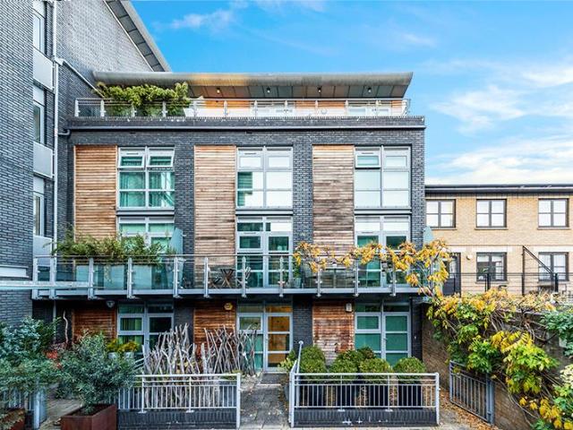 house for rent at house Halcyon Wharf, Wapping High Street, London, E1W
