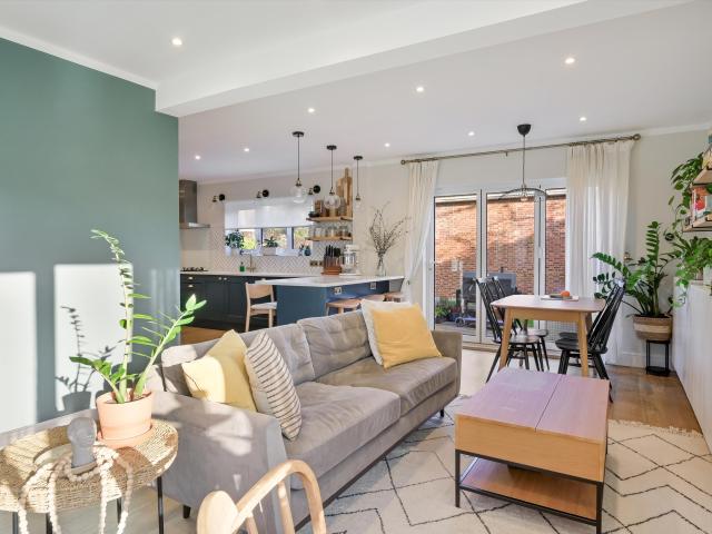house for rent at house Hartham Road, London, N7
