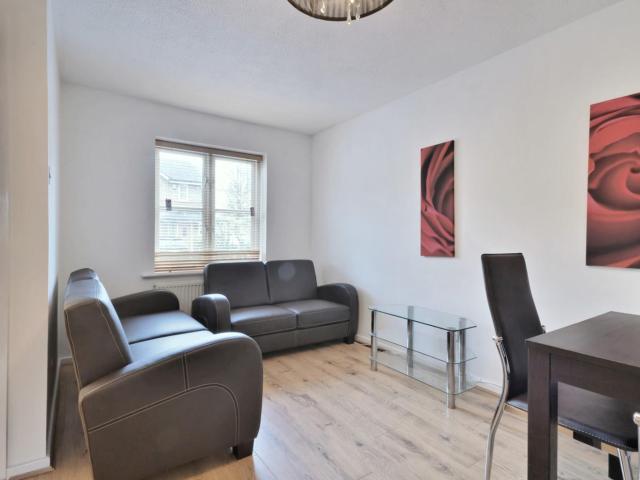 house for rent at house Milligan Street, London, E14