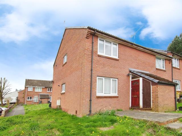 house for rent at Longstock Court, Swindon United Kingdom