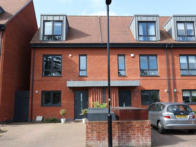 House for rent Barnes Way, Cheadle, Greater Manchest.