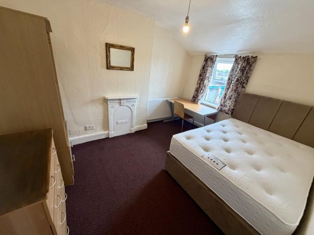 House for rent Birch Lane, Greater Manchester M13