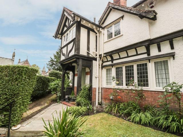 House For Rent Church Road, Thornton Hough, Wirral