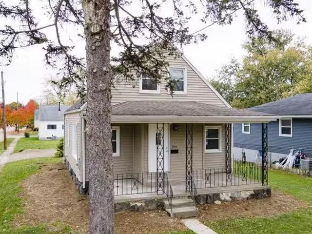 House for Rent Fully Fenced Yard, Pet Friendly! 2915 Wingat.