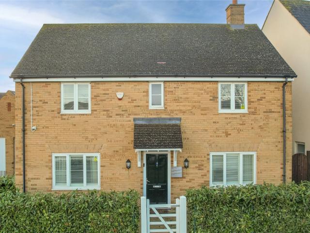 house for rent in 44, Trafalgar Drive, Brooklands, Buckinghamshire, MK10 7ER