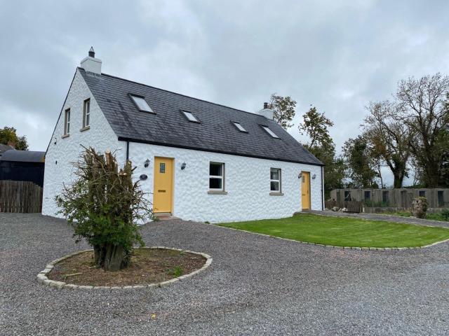 house for rent in 49 Lakeland Road, Hillsborough, BT26 6PW