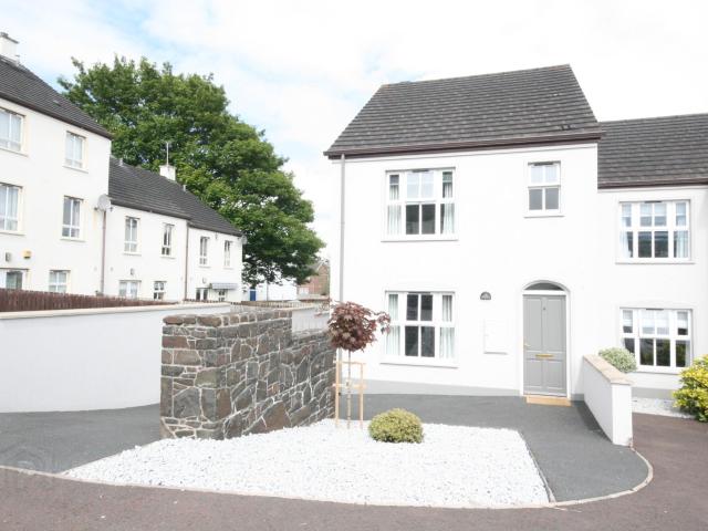 house for rent in 4 Village Court, Moira, BT67 0GW