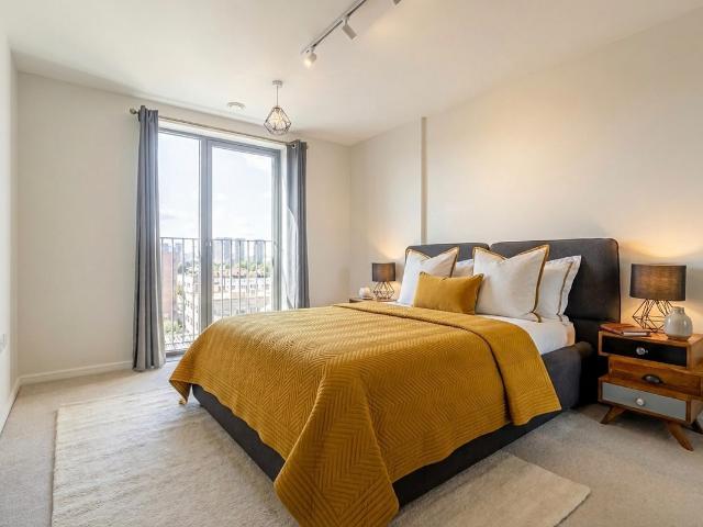 house for rent in 50 Hammersley Road, London, E16