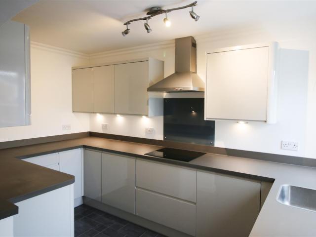 house for rent in 69 Oldfield Drive, Vicars Cross, Chester, Cheshire, CH3 5LT