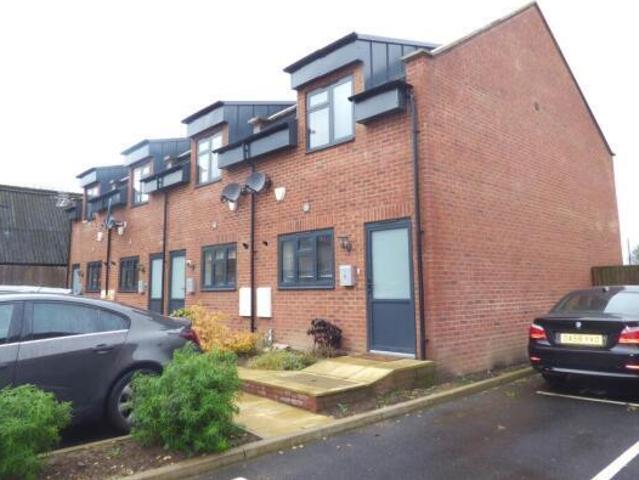 house for rent in 6 10 Whippendell Road, Watford, Watford