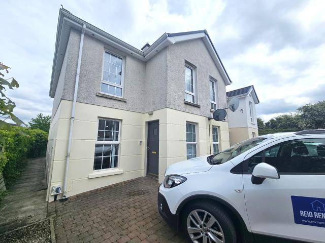house for rent in 13 Fairfields, Antrim, BT41 4HZ