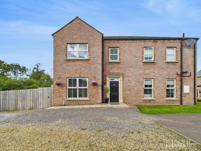 house for rent in 10 Moss Lane, Ballynahinch, BT24 8FE