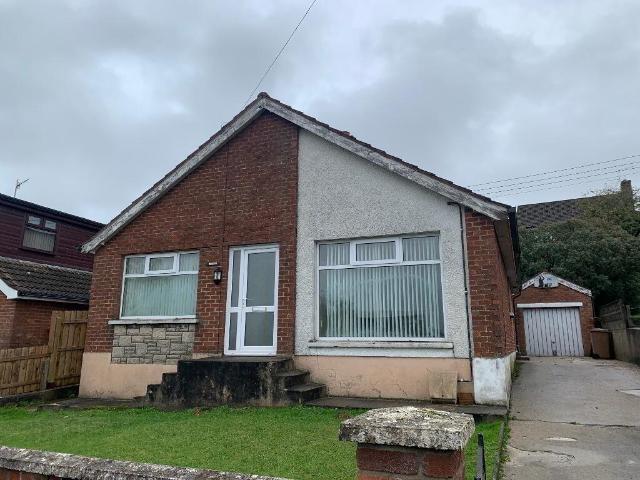 house for rent in 11 Ivanhoe Avenue, Carryduff, BT8 8BN