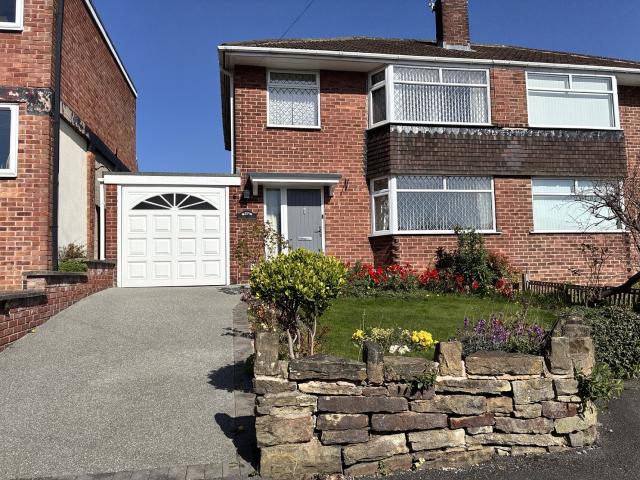 house for rent in 11a Holborn Avenue, S18
