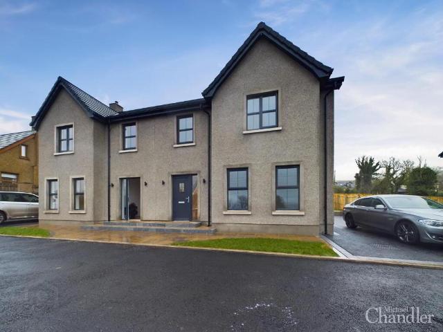 house for rent in 12 The Cottages, Upper Springfield Road, Hannahstown, Belfast, BT17 0NB
