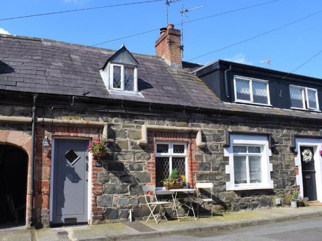 house for rent in 17 Arthur Street, Royal Hillsborough, BT26 6AP
