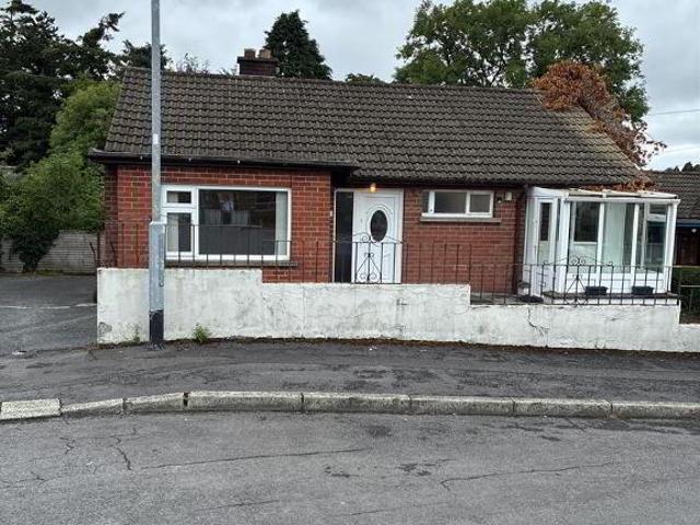 house for rent in 17 Hollygate Park, Carryduff, Belfast, BT8 8DZ