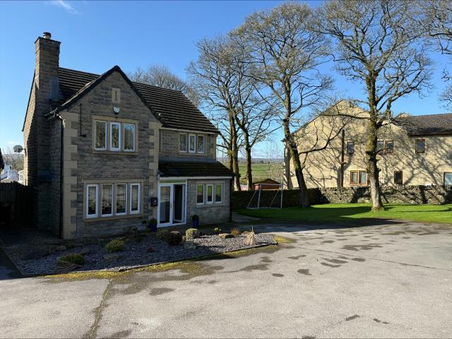 house for rent in 20 Farley Crescent, Oakworth, BD22 7SH UK