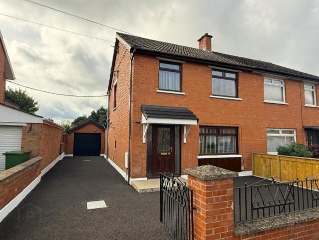 house for rent in 25 Rosslyn Park, Lisburn, BT28 1UP