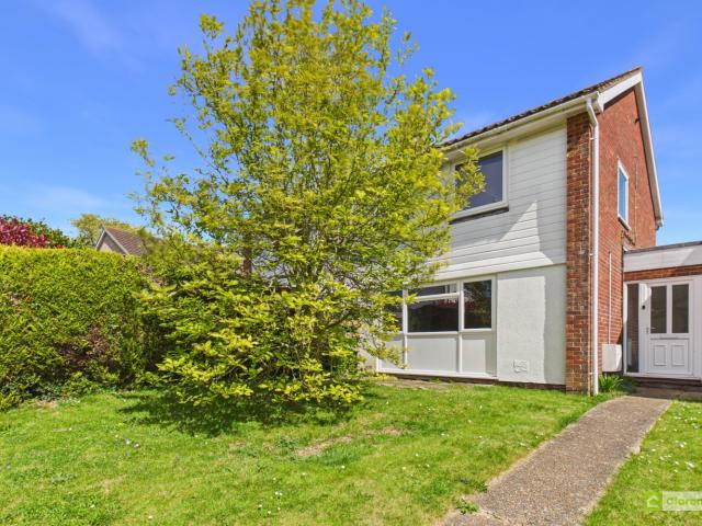 house for rent in Willow Close, Uckfield