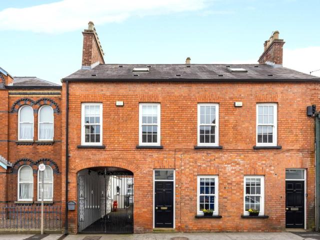 house for rent in 31 Lisburn Street, Royal Hillsborough, BT26 6AB