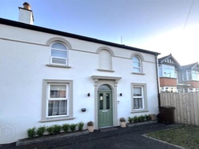 house for rent in 3 Dunmurry Lane, Belfast, BT17 9RP