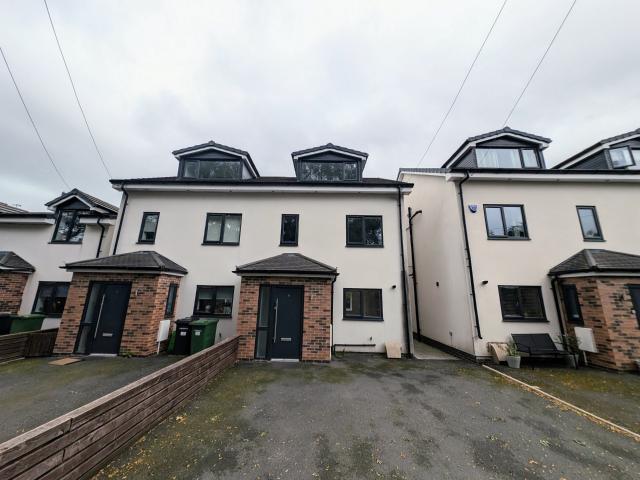 house for rent in 3 Greasby Mews, Greasby Road Greasby CH49 2QG