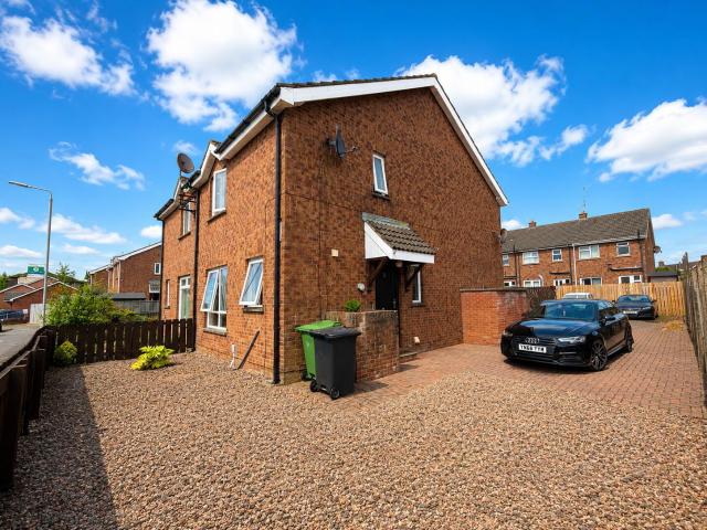 house for rent in 3 Warren Grove, Lisburn, BT28 1JG