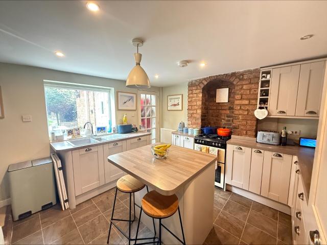 house for rent in Tarvin Road, Boughton