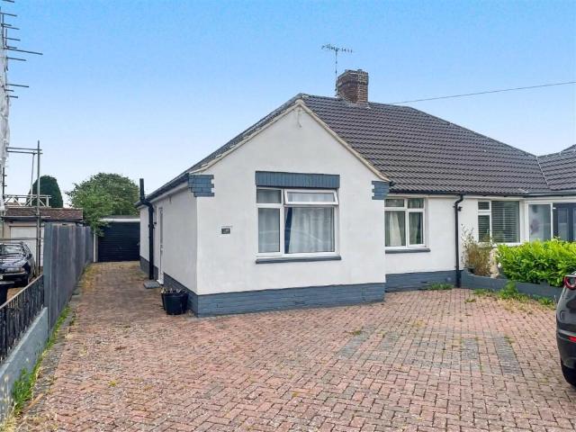 house for rent in Terringes Avenue, BN13 1JG