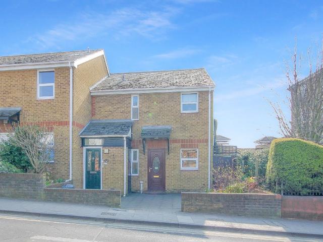 house for rent in The Cloisters, Sittingbourne, Kent, ME10