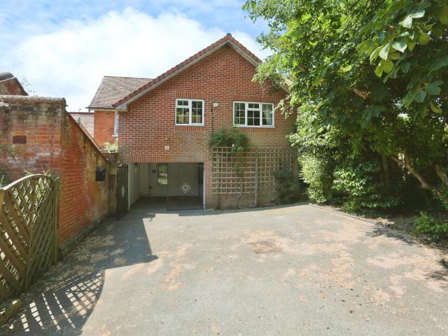 house for rent in The Avenue, Fareham, Fareham